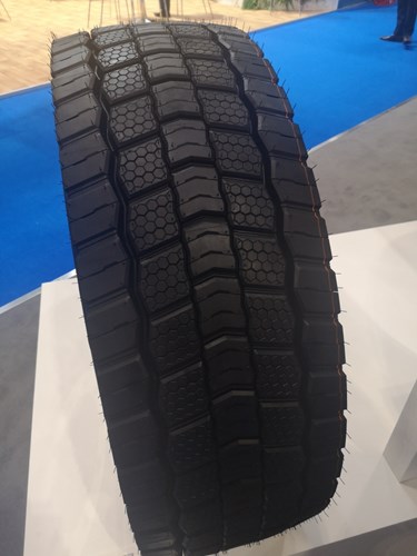 Hankook Extends Smartflex Range with AH51 and DH51 - Commercial Tyre ...